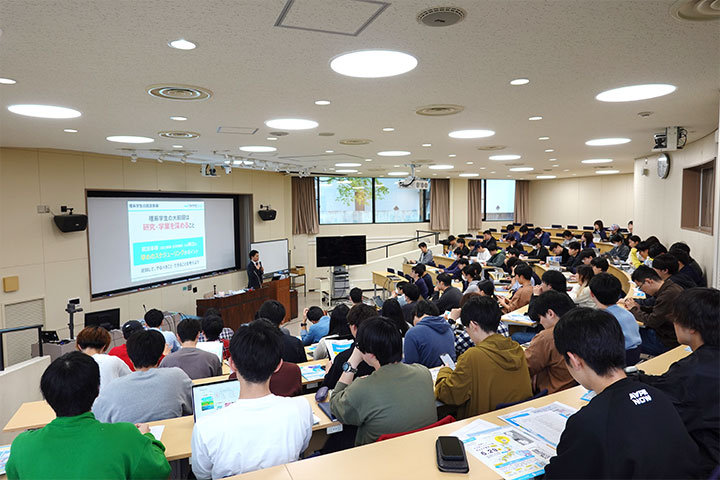 Cross Linguistic Semantic Alignment